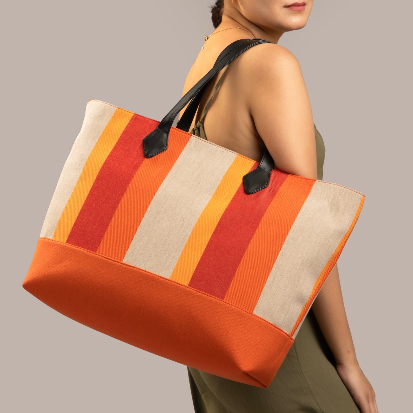 Sunshine Sunbrella® Tote - Brighten Your Day with Style | Fabrica Kraft